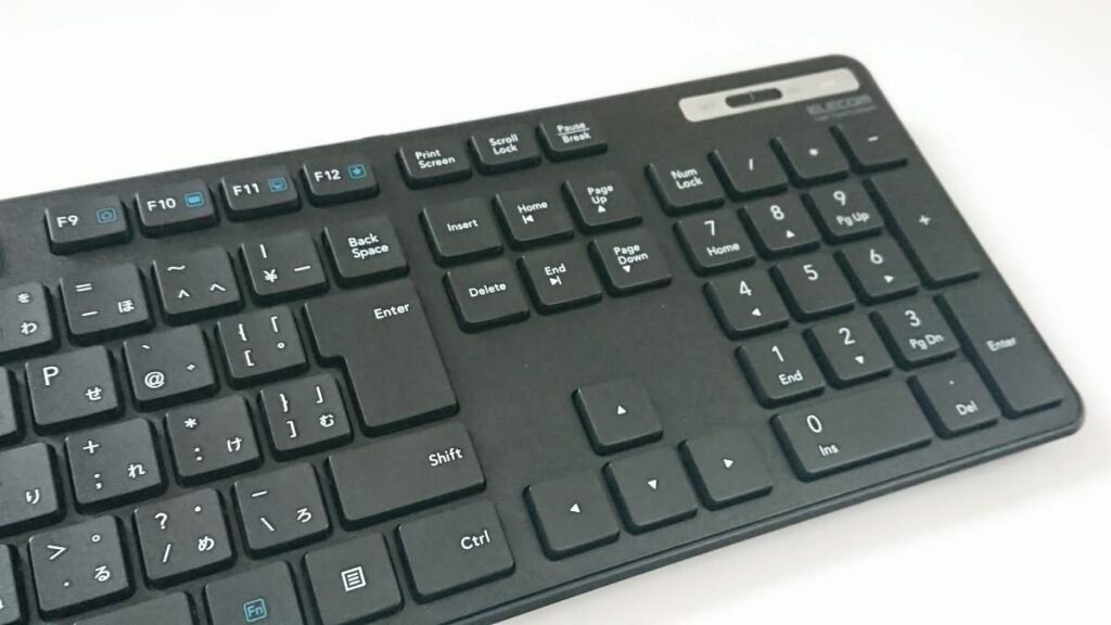 エレコム「TK-FDM110MKBK」レビュー。薄型キーボードと青色LEDマウスのセット – 日常グラフィティ